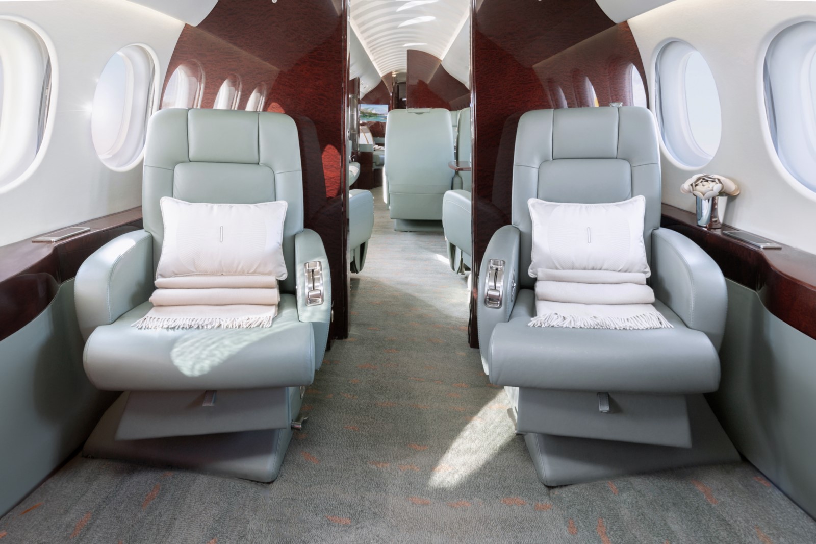 DASSAULT FALCON 7X LX-IAM | Private Jet | Global Jet